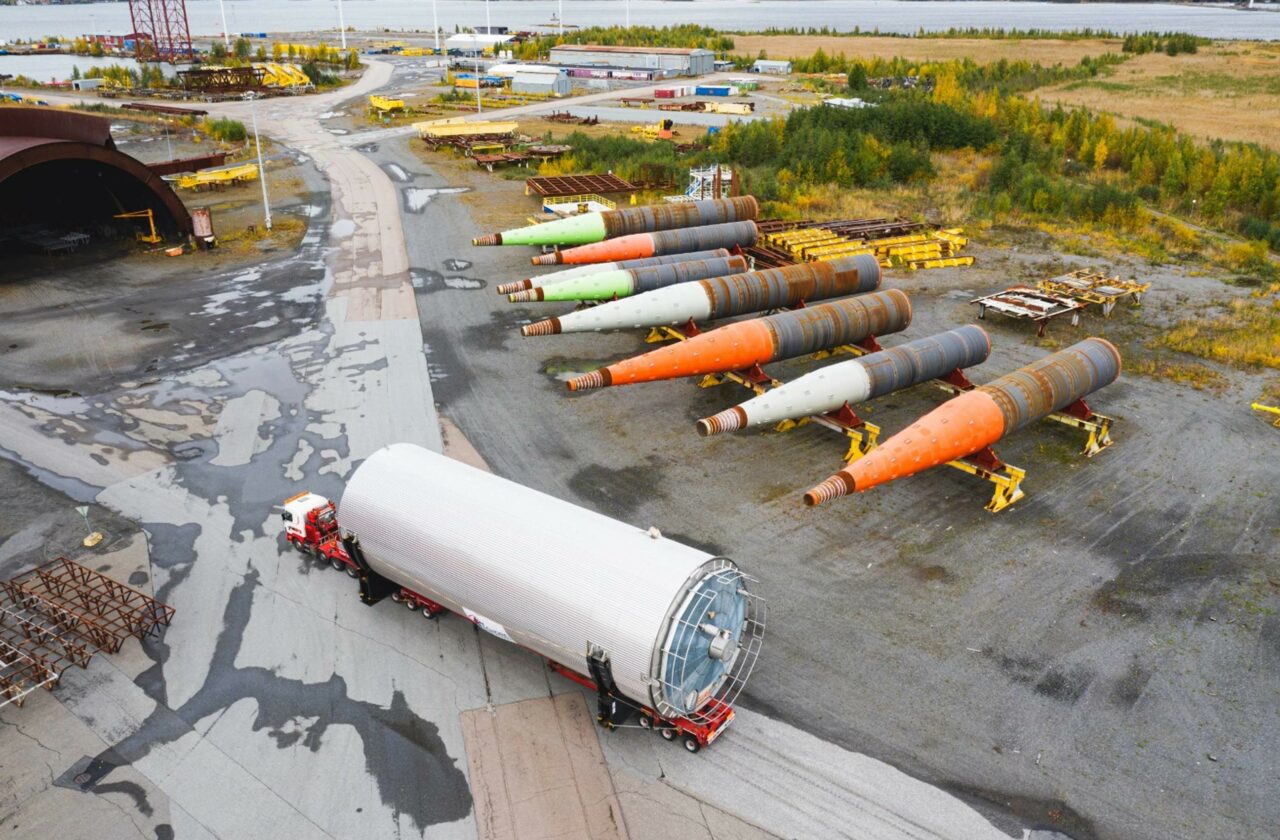 Logistics services globally - Hacklin Group